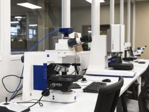 Comparison Microscope in Forensic Science: Principles, Applications ...