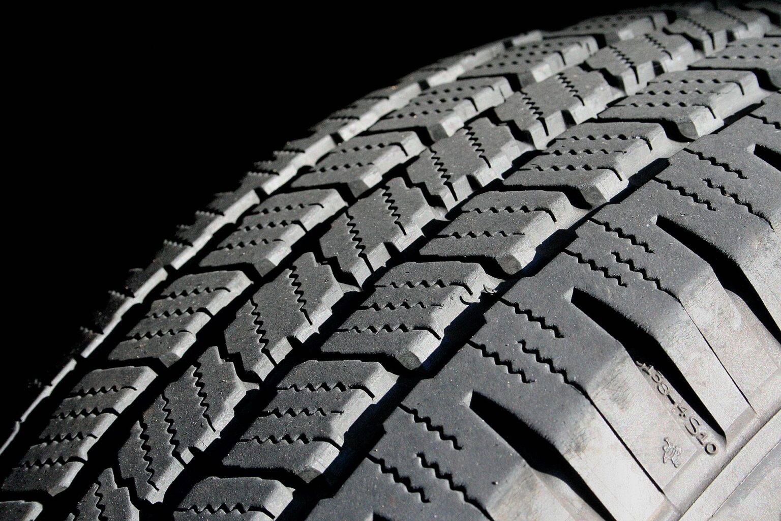 Tread Pattern Classification: Distinguish Yaw (Curved Turns), Skid ...